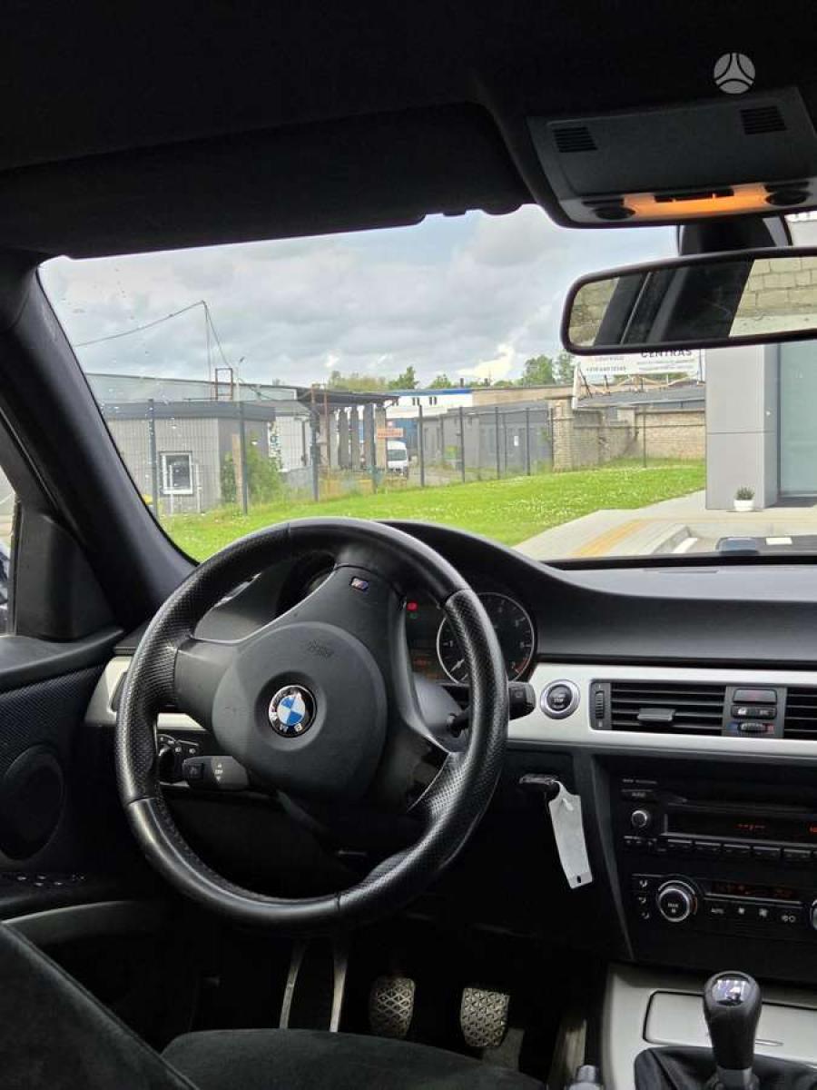 Grey BMW 318 2007 in Klaipeda, with an engine capacity of 2.00 L and mileage of 230 thousand km for 2600 €, photo 14 on AUTOMOTO.COM.LV