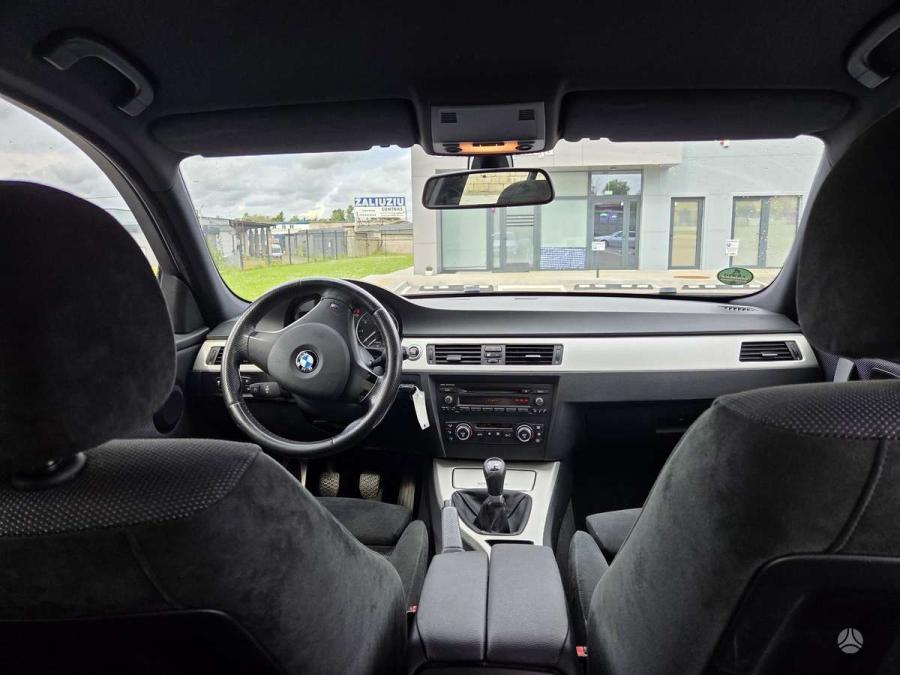 Grey BMW 318 2007 in Klaipeda, with an engine capacity of 2.00 L and mileage of 230 thousand km for 2600 €, photo 15 on AUTOMOTO.COM.LV