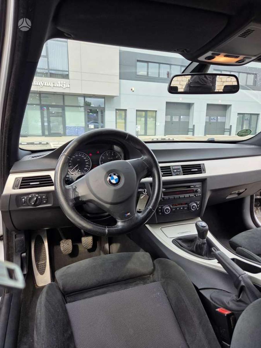 Grey BMW 318 2007 in Klaipeda, with an engine capacity of 2.00 L and mileage of 230 thousand km for 2600 €, photo 18 on AUTOMOTO.COM.LV