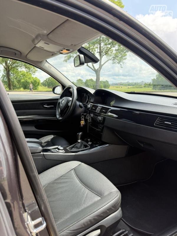 Pelēks BMW 318 2007 Kauņa, ar dzinēja tilpumu 2.00 L un nobraukumu 393 tūkst. km par 5399 €, foto 10 vietnē AUTOMOTO.COM.LV