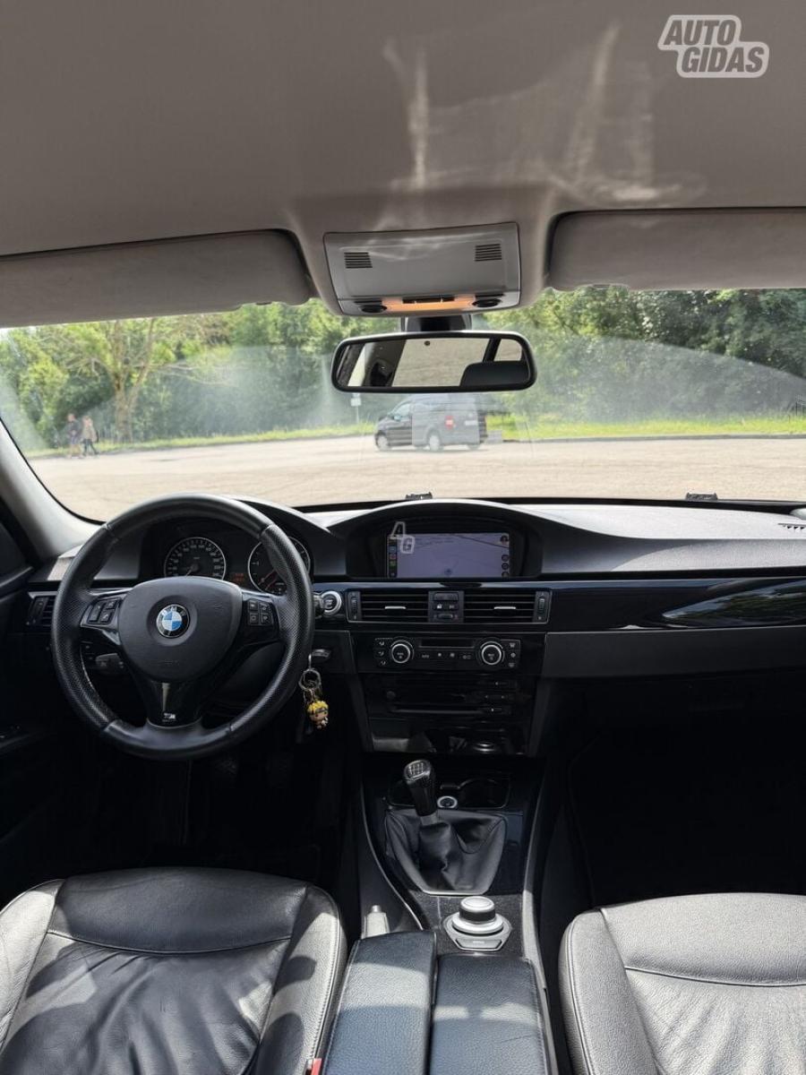 Pelēks BMW 318 2007 Kauņa, ar dzinēja tilpumu 2.00 L un nobraukumu 393 tūkst. km par 5399 €, foto 12 vietnē AUTOMOTO.COM.LV