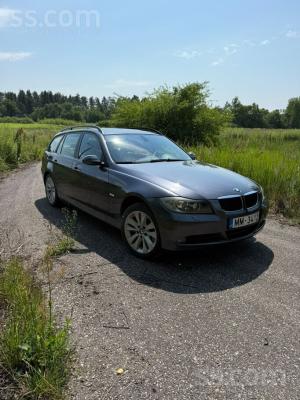 Grey BMW 318 2007 in Riga, with an engine capacity of 2.00 L and mileage of 223 thousand km for 3990 €, photo 12 on AUTOMOTO.COM.LV