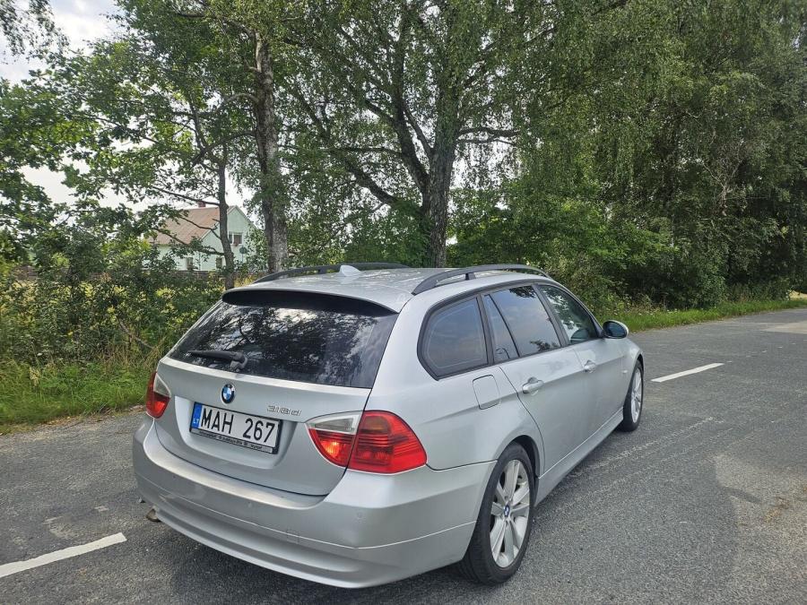Pelēks BMW 318 2007 Klaipėda, ar dzinēja tilpumu 2.00 L un nobraukumu 382 tūkst. km par 2700 €, foto 7 vietnē AUTOMOTO.COM.LV
