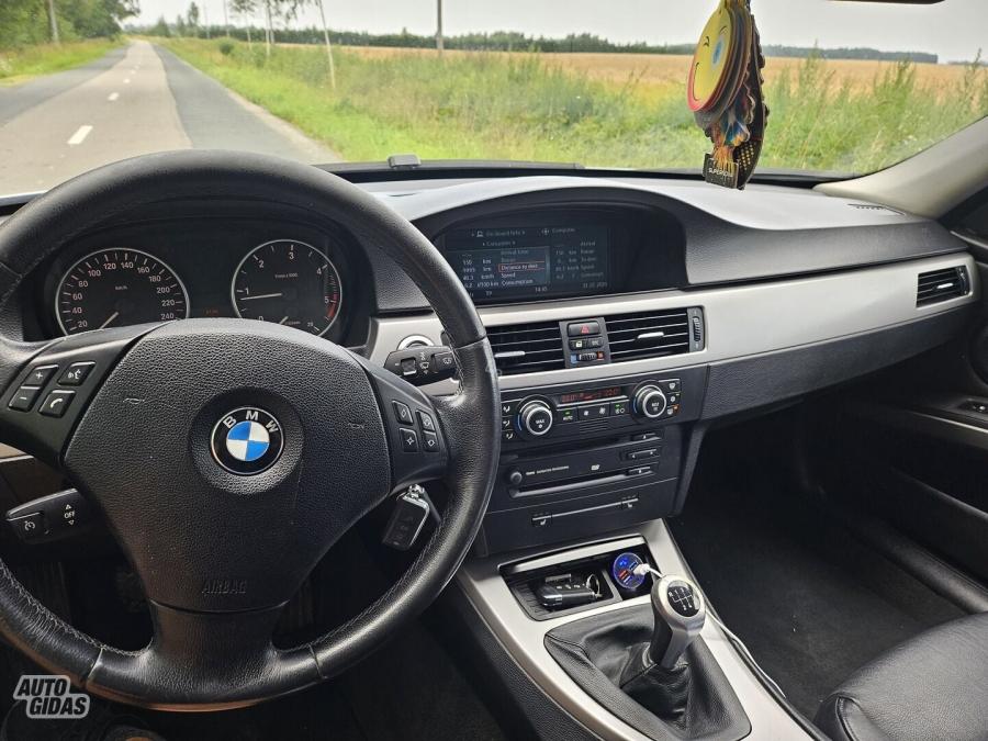 Pelēks BMW 318 2007 Klaipėda, ar dzinēja tilpumu 2.00 L un nobraukumu 382 tūkst. km par 2700 €, foto 13 vietnē AUTOMOTO.COM.LV
