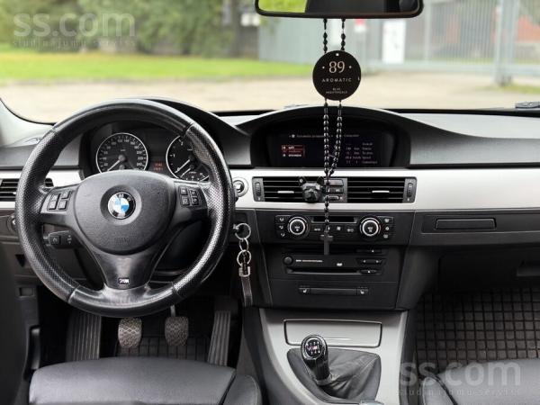 Grey BMW 318 2007 in Jelgava, with an engine capacity of 2.00 L and mileage of 352 thousand km for 4100 €, photo 6 on AUTOMOTO.COM.LV