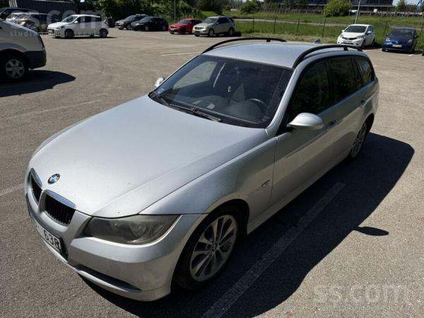 Grey BMW 318 2008 in Riga, with an engine capacity of 2.00 L and mileage of 409 thousand km for 1990 €, photo 2 on AUTOMOTO.COM.LV