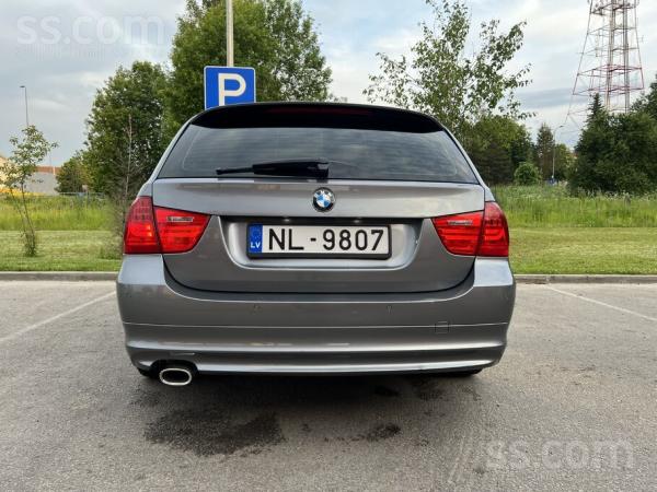 Grey BMW 318 2008 in Valmiera, with an engine capacity of 2.00 L and mileage of 255 thousand km for 6200 €, photo 3 on AUTOMOTO.COM.LV
