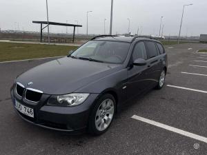 Grey BMW 318 2008 in Marijampole, with an engine capacity of 2.00 L and mileage of 324 thousand km for 3100 €, photo 2 on AUTOMOTO.COM.LV