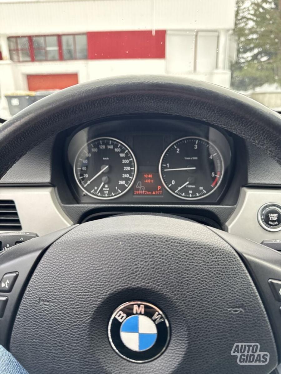 Pelēks BMW 318 2008 Klaipėda, ar dzinēja tilpumu 2.00 L un nobraukumu 299 tūkst. km par 3750 €, foto 12 vietnē AUTOMOTO.COM.LV