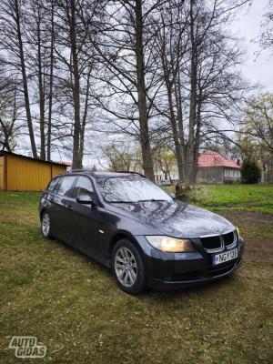 Grey BMW 318 2008 in Zarasai, with an engine capacity of 2.00 L and mileage of 353 thousand km for 1700 €, photo 3 on AUTOMOTO.COM.LV