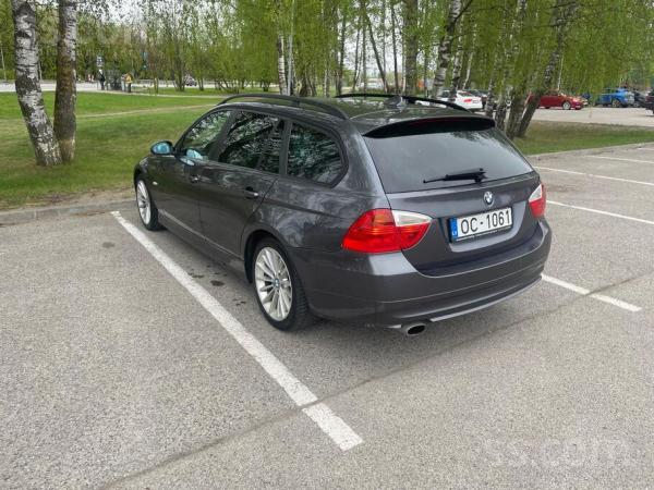 Pelēks BMW 318 2008 Rīga, ar dzinēja tilpumu 2.00 L un nobraukumu 302 tūkst. km par 2890 €, foto 4 vietnē AUTOMOTO.COM.LV