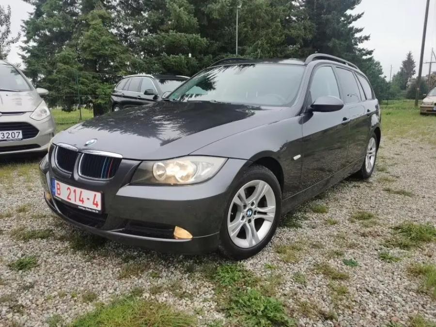Grey BMW 318 2008 in Kuldiga, with an engine capacity of 2.00 L and mileage of 242 thousand km for 5100 €, photo 1 on AUTOMOTO.COM.LV