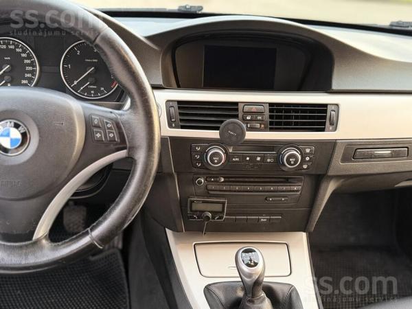 Pelēks BMW 318 2008 Valmiera, ar dzinēja tilpumu 2.00 L un nobraukumu 419 tūkst. km par 2700 €, foto 9 vietnē AUTOMOTO.COM.LV