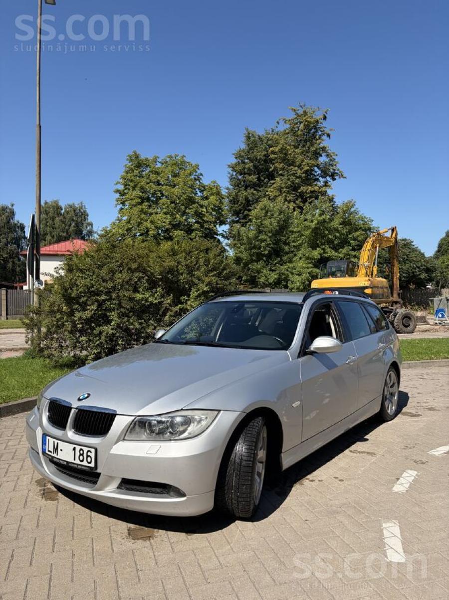 Pelēks BMW 318 2008 Valmiera, ar dzinēja tilpumu 2.00 L un nobraukumu 269 tūkst. km par 3200 €, foto 3 vietnē AUTOMOTO.COM.LV