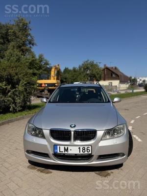 Pelēks BMW 318 2008 Valmiera, ar dzinēja tilpumu 2.00 L un nobraukumu 269 tūkst. km par 3200 €, foto 5 vietnē AUTOMOTO.COM.LV