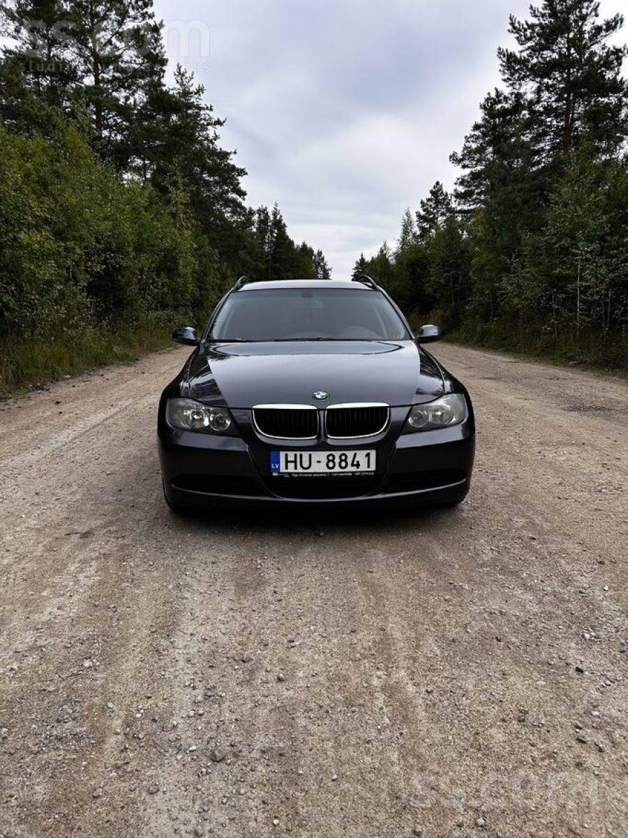 Grey BMW 318 2008 in Jekabpils, with an engine capacity of 2.00 L and mileage of 304 thousand km for 3000 €, photo 3 on AUTOMOTO.COM.LV
