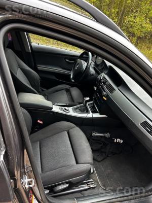 Grey BMW 318 2008 in Jekabpils, with an engine capacity of 2.00 L and mileage of 304 thousand km for 3000 €, photo 10 on AUTOMOTO.COM.LV