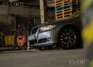 Grey BMW 318 2009 in Riga, with an engine capacity of 2.00 L and mileage of 426 thousand km for 5100 €, photo 3 on AUTOMOTO.COM.LV