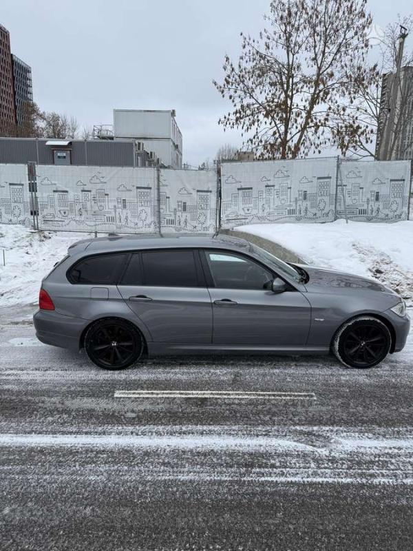 Pelēks BMW 318 2009 Viļņa, ar dzinēja tilpumu 2.00 L un nobraukumu 339 tūkst. km par 3500 €, foto 8 vietnē AUTOMOTO.COM.LV