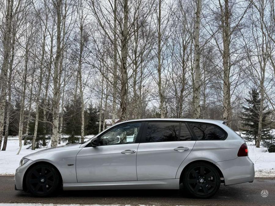 Pelēks BMW 318 2009 Viļņa, ar dzinēja tilpumu 2.00 L un nobraukumu 400 tūkst. km par 3250 €, foto 8 vietnē AUTOMOTO.COM.LV
