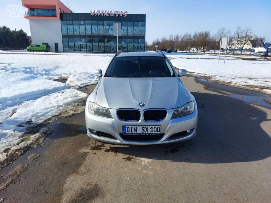 Pelēks BMW 318 2009 Panevēža, ar dzinēja tilpumu 2.00 L un nobraukumu 300 tūkst. km par 4300 €, foto 1 vietnē AUTOMOTO.COM.LV