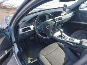 Pelēks BMW 318 2009 Panevēža, ar dzinēja tilpumu 2.00 L un nobraukumu 300 tūkst. km par 4300 €, foto 6 vietnē AUTOMOTO.COM.LV