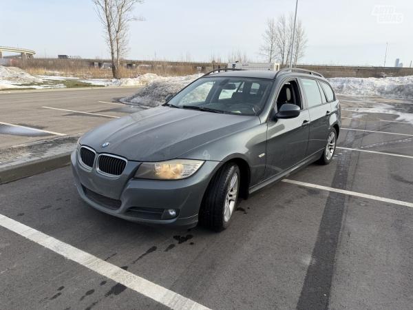 Pelēks BMW 318 2009 Klaipėda, ar dzinēja tilpumu 2.00 L un nobraukumu 225 tūkst. km par 3250 €, foto 1 vietnē AUTOMOTO.COM.LV