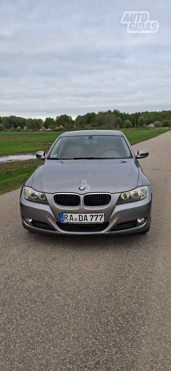 Grey BMW 318 2009 in Vievis, with an engine capacity of 2.00 L and mileage of 343 thousand km for 3500 €, photo 2 on AUTOMOTO.COM.LV