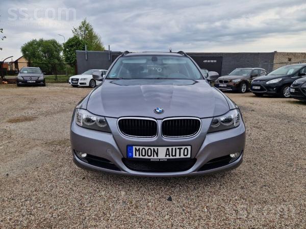 Grey BMW 318 2009 in Liepaja, with an engine capacity of 2.00 L and mileage of 332 thousand km for 4990 €, photo 2 on AUTOMOTO.COM.LV