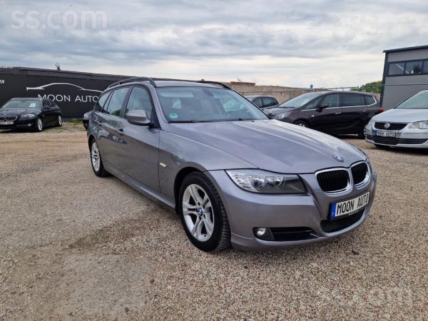 Grey BMW 318 2009 in Liepaja, with an engine capacity of 2.00 L and mileage of 332 thousand km for 4990 €, photo 3 on AUTOMOTO.COM.LV