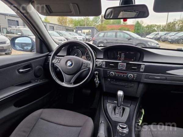 Grey BMW 318 2009 in Liepaja, with an engine capacity of 2.00 L and mileage of 332 thousand km for 4990 €, photo 9 on AUTOMOTO.COM.LV