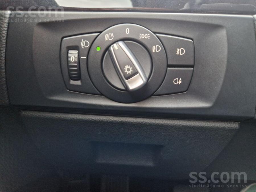 Pelēks BMW 318 2009 Liepāja, ar dzinēja tilpumu 2.00 L un nobraukumu 332 tūkst. km par 4990 €, foto 24 vietnē AUTOMOTO.COM.LV