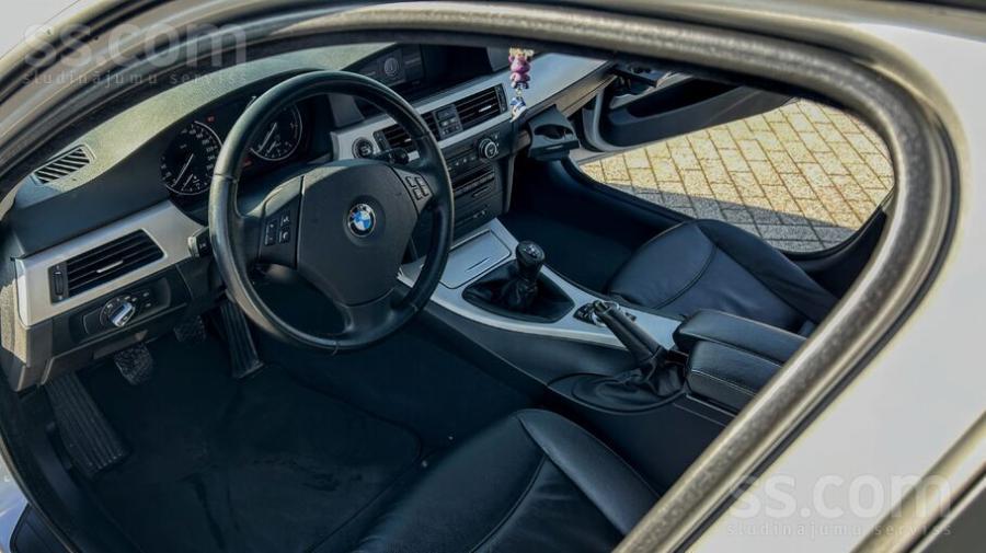 Pelēks BMW 318 2009 Ventspils, ar dzinēja tilpumu 2.00 L un nobraukumu 330 tūkst. km par 4350 €, foto 9 vietnē AUTOMOTO.COM.LV