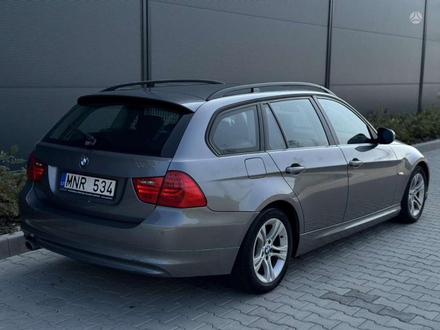 Grey BMW 318 2009 in Vilnius, with an engine capacity of 2.00 L and mileage of 370 thousand km for 2800 €, photo 5 on AUTOMOTO.COM.LV