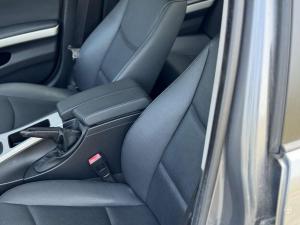 Grey BMW 318 2009 in Vilnius, with an engine capacity of 2.00 L and mileage of 370 thousand km for 2800 €, photo 10 on AUTOMOTO.COM.LV