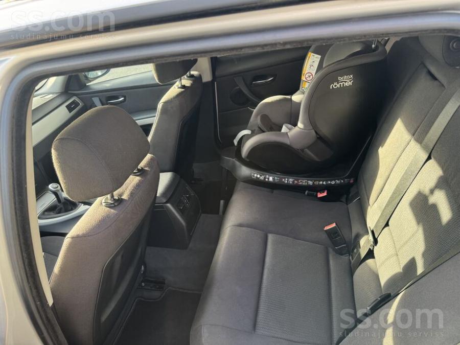Pelēks BMW 318 2009 Valmiera, ar dzinēja tilpumu 2.00 L un nobraukumu 324 tūkst. km par 4250 €, foto 10 vietnē AUTOMOTO.COM.LV