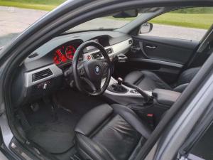 Grey BMW 318 2009 in Marijampole, with an engine capacity of 2.00 L and mileage of 320 thousand km for 3700 €, photo 9 on AUTOMOTO.COM.LV