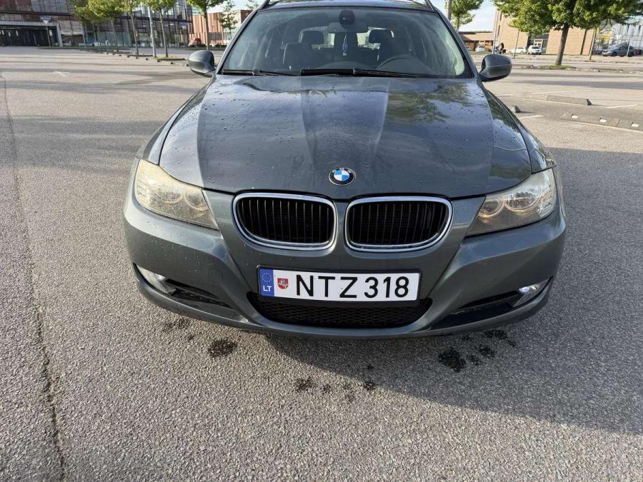Grey BMW 318 2009 in Klaipeda, with an engine capacity of 2.00 L and mileage of 227 thousand km for 3500 €, photo 6 on AUTOMOTO.COM.LV