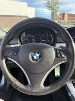 Grey BMW 318 2009 in Klaipeda, with an engine capacity of 2.00 L and mileage of 227 thousand km for 3500 €, photo 11 on AUTOMOTO.COM.LV