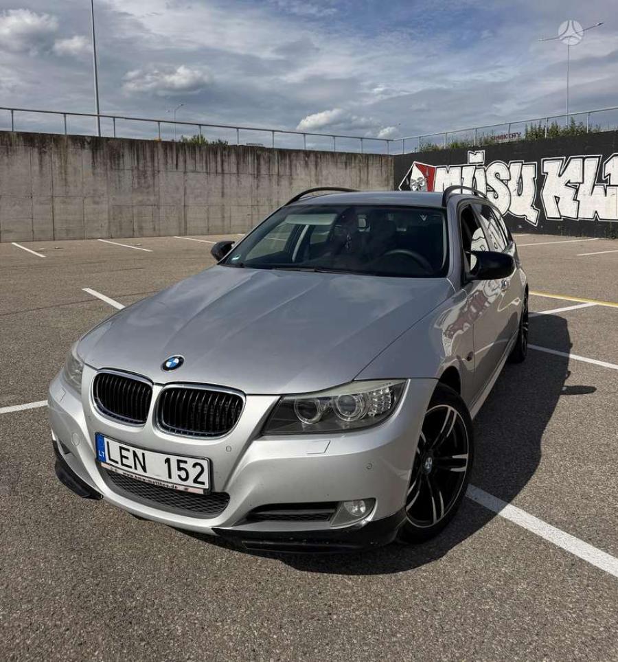Pelēks BMW 318 2009 Viļņa, ar dzinēja tilpumu 2.00 L un nobraukumu 371 tūkst. km par 3400 €, foto 4 vietnē AUTOMOTO.COM.LV