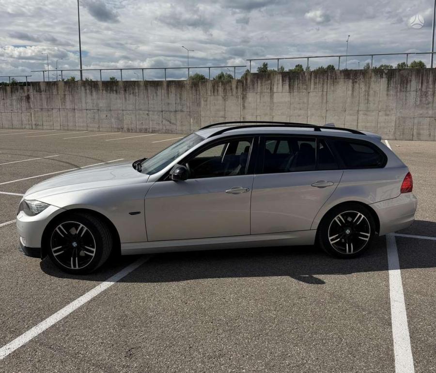 Pelēks BMW 318 2009 Viļņa, ar dzinēja tilpumu 2.00 L un nobraukumu 371 tūkst. km par 3400 €, foto 5 vietnē AUTOMOTO.COM.LV
