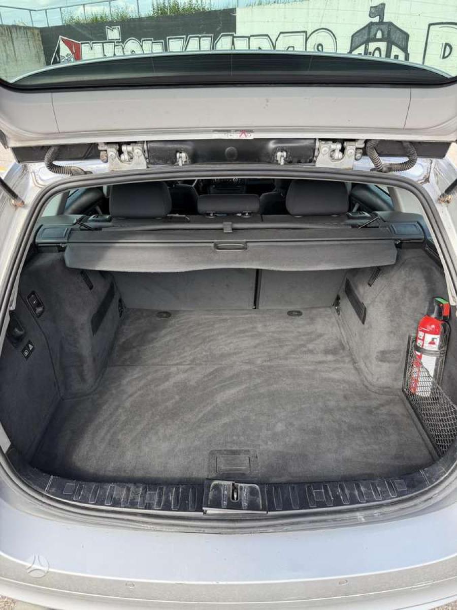 Pelēks BMW 318 2009 Viļņa, ar dzinēja tilpumu 2.00 L un nobraukumu 371 tūkst. km par 3400 €, foto 11 vietnē AUTOMOTO.COM.LV