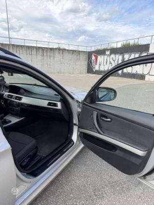 Pelēks BMW 318 2009 Viļņa, ar dzinēja tilpumu 2.00 L un nobraukumu 371 tūkst. km par 3400 €, foto 14 vietnē AUTOMOTO.COM.LV