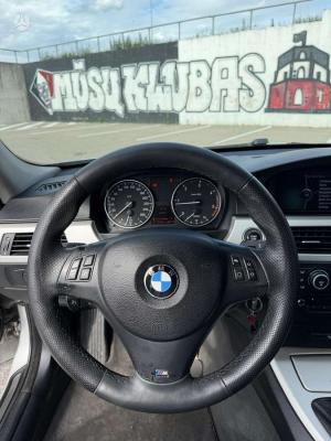 Pelēks BMW 318 2009 Viļņa, ar dzinēja tilpumu 2.00 L un nobraukumu 371 tūkst. km par 3400 €, foto 19 vietnē AUTOMOTO.COM.LV