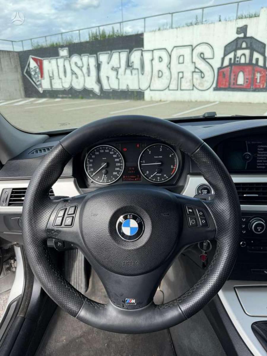 Pelēks BMW 318 2009 Viļņa, ar dzinēja tilpumu 2.00 L un nobraukumu 371 tūkst. km par 3400 €, foto 19 vietnē AUTOMOTO.COM.LV