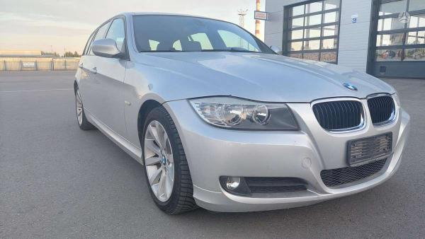 Pelēks BMW 318 2009 Panevēža, ar dzinēja tilpumu 2.00 L un nobraukumu 207 tūkst. km par 3400 €, foto 3 vietnē AUTOMOTO.COM.LV