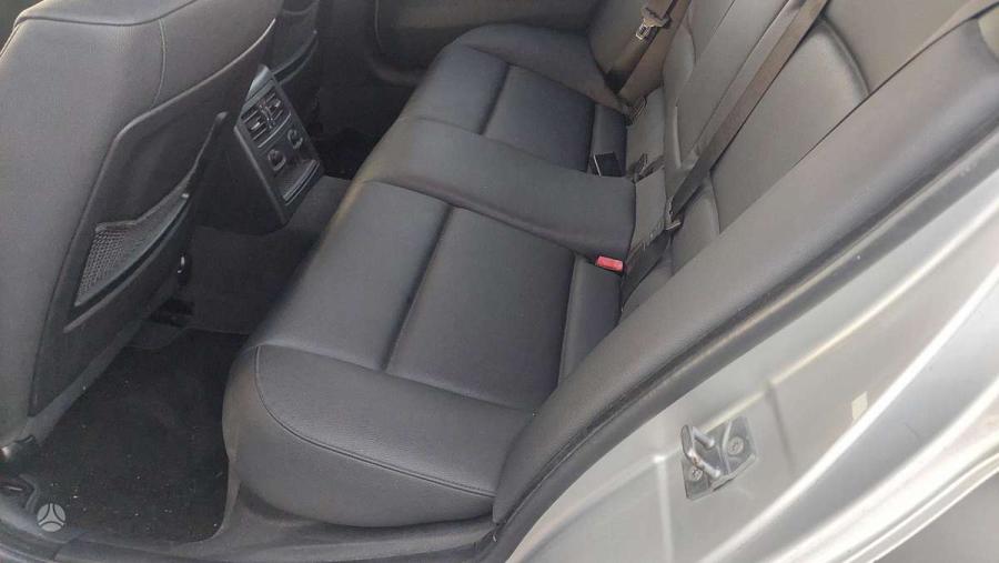 Grey BMW 318 2009 in Panevezys, with an engine capacity of 2.00 L and mileage of 207 thousand km for 3400 €, photo 12 on AUTOMOTO.COM.LV