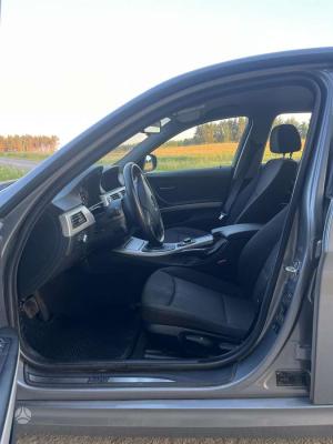 Pelēks BMW 318 2009 Viļņa, ar dzinēja tilpumu 2.00 L un nobraukumu 408 tūkst. km par 2900 €, foto 10 vietnē AUTOMOTO.COM.LV