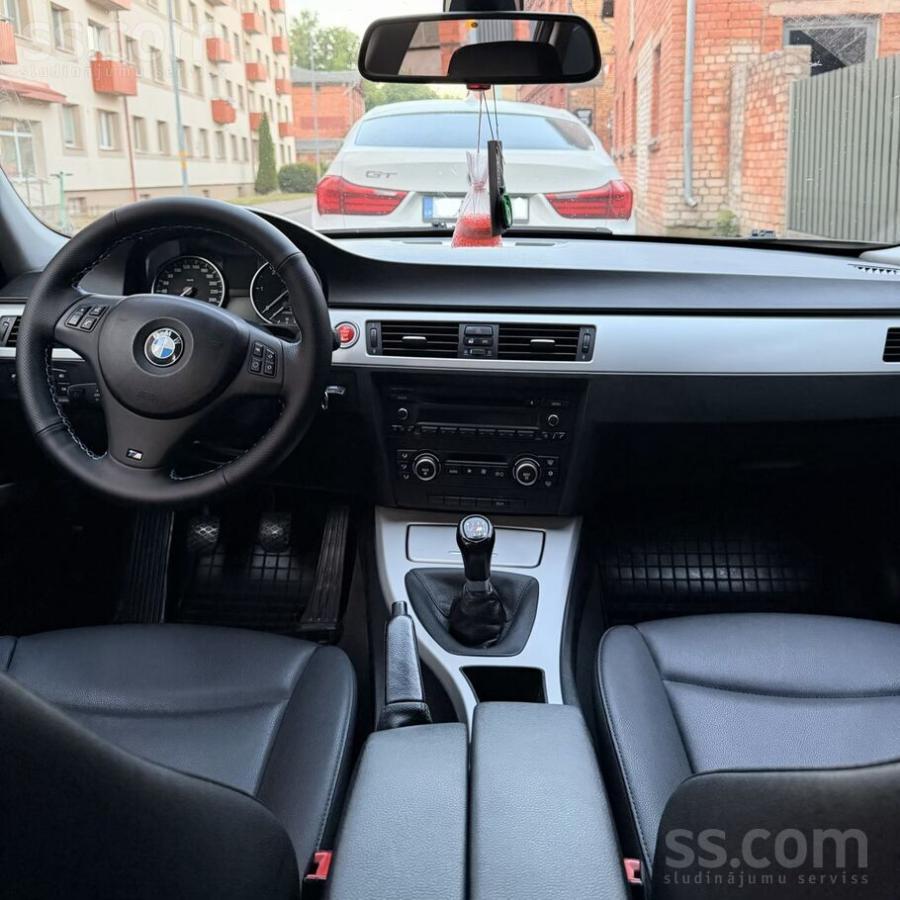 Pelēks BMW 318 2009 Liepāja, ar dzinēja tilpumu 2.00 L un nobraukumu 341 tūkst. km par 3700 €, foto 12 vietnē AUTOMOTO.COM.LV