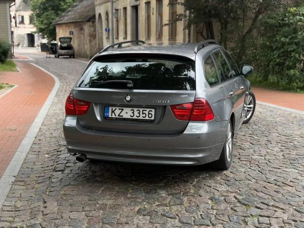 Grey BMW 318 2009 in Cesis, with an engine capacity of 2.00 L and mileage of 336 thousand km for 3490 €, photo 7 on AUTOMOTO.COM.LV